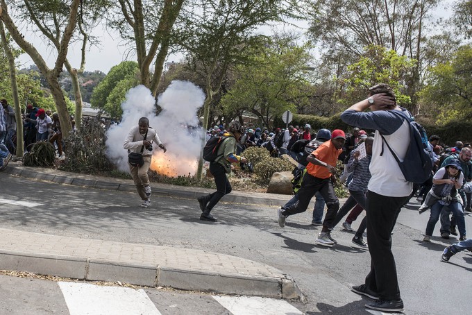In photos: Violent clashes at Wits | GroundUp