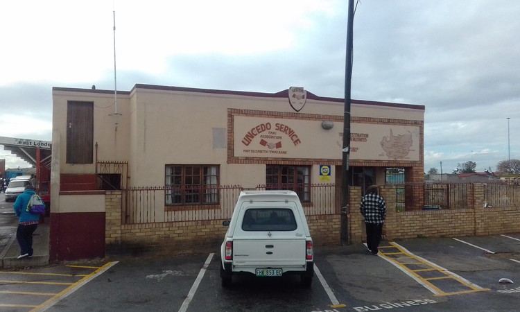 Eastern Cape hitchhikers claim intimidation by taxis | GroundUp