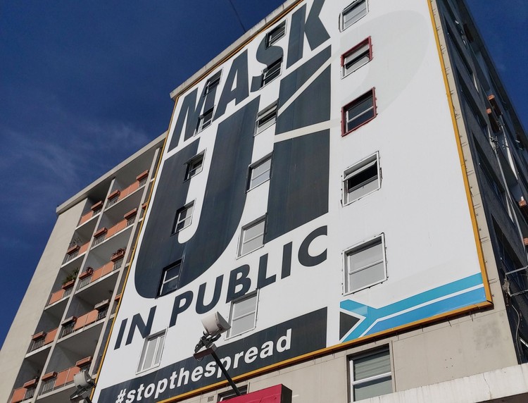 Cape Town’s famous Long Street signage is illegal, says court | GroundUp