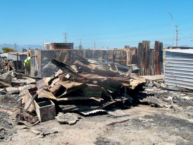 Father burnt in shack fire saving son | GroundUp