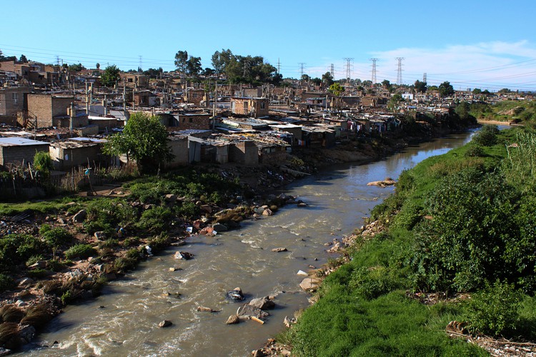 Alexandra’s residents clean up township | GroundUp