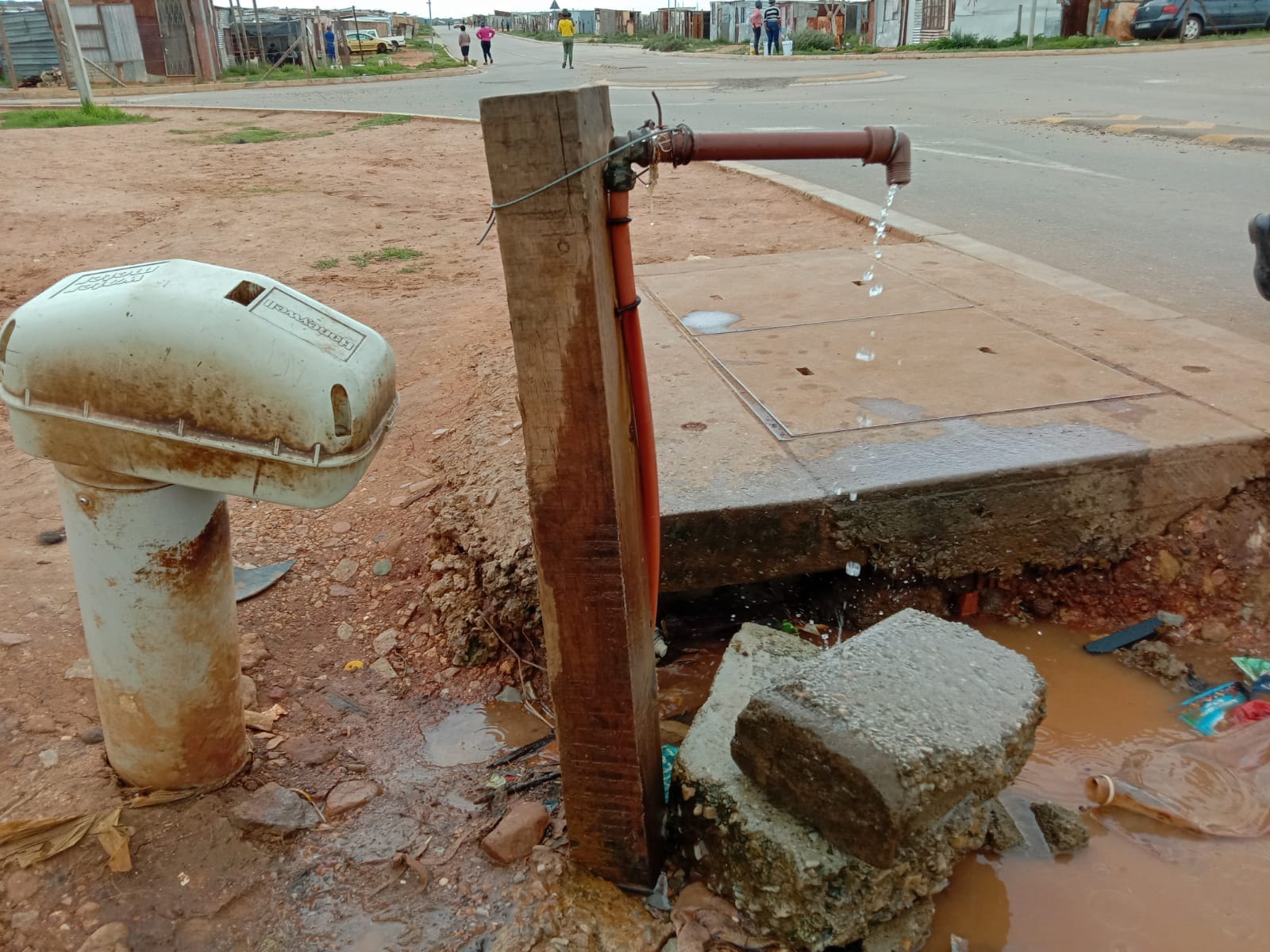 In the midst of water restrictions, clean water gushes out of taps in ...
