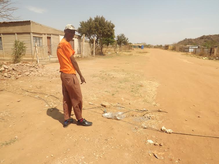 Live wires litter streets of Refilwe township in Tshwane | GroundUp